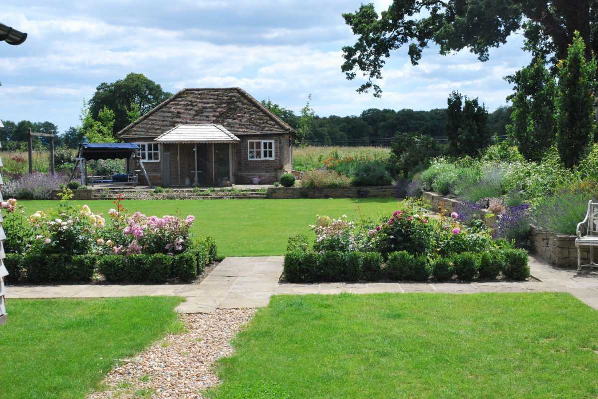 Dynamic Country Estate Garden Design Portfolio | Nigel L Philips Garden ...