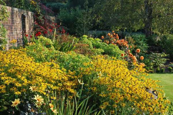 Traditional Country Estate Garden Design Portfolio | Nigel L Philips