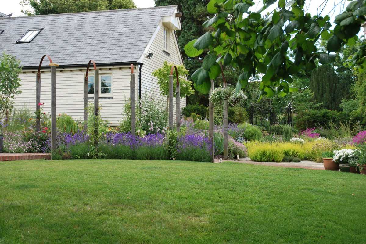 Front & Back Garden Design Portfolio | Nigel L Philips Garden Design